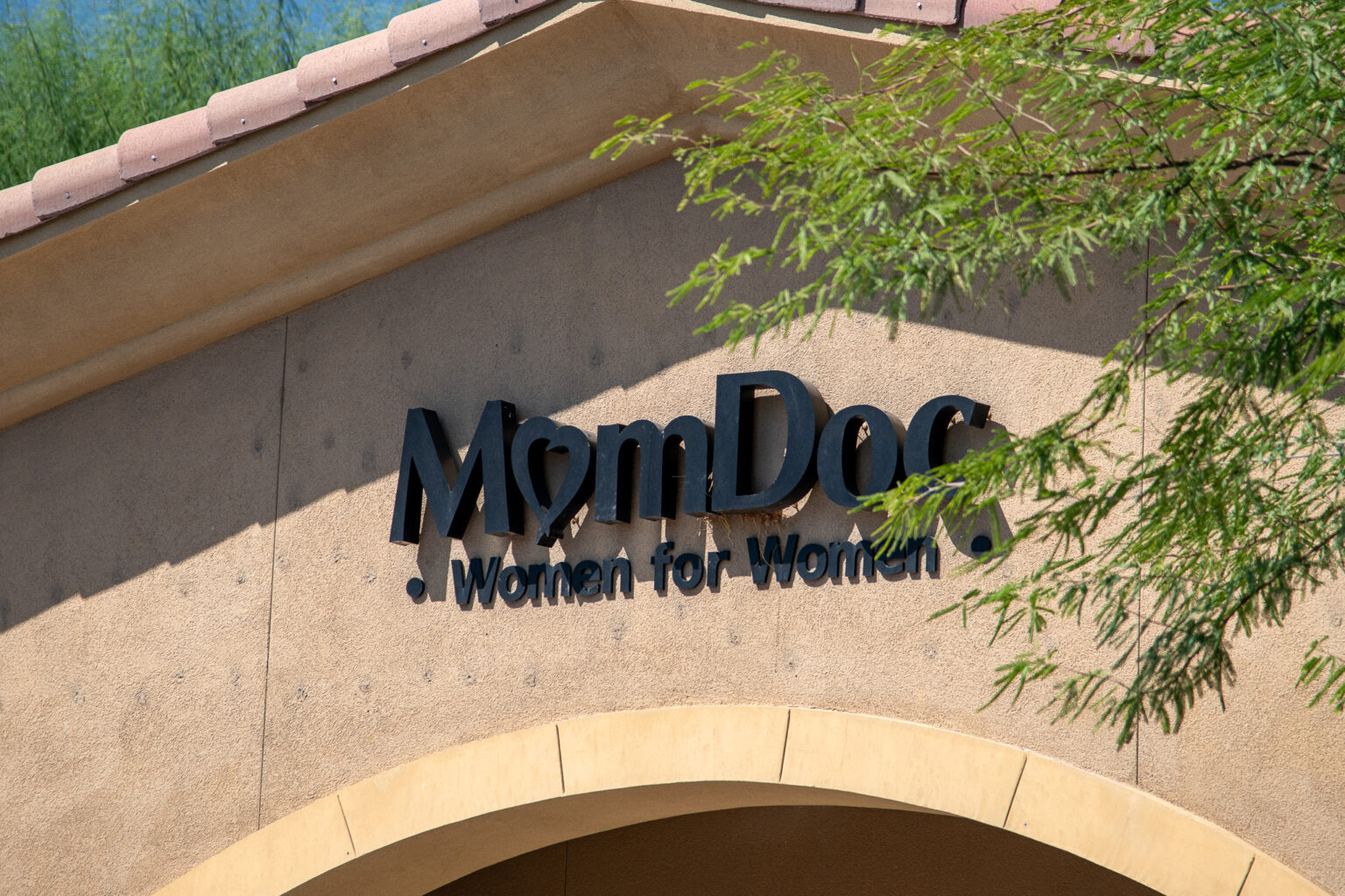 Former MomDoc employee seeks $500,000 in federal lawsuit - InMaricopa.com