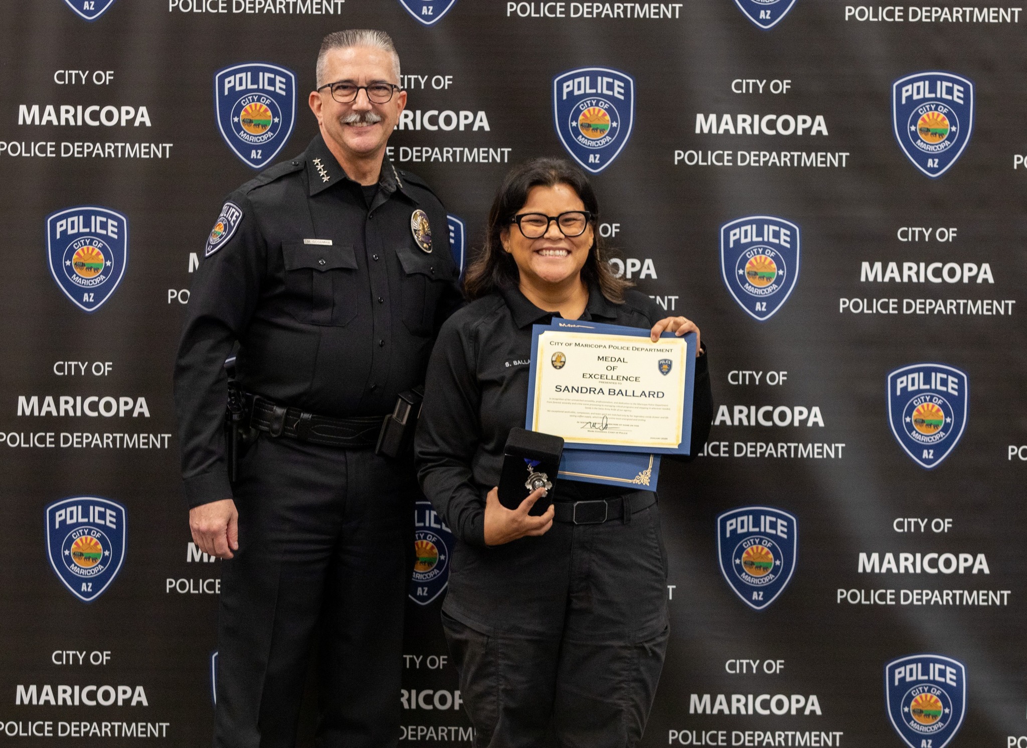 Officer shot at Maricopa Circle K receives Purple Heart, Medal of Honor ...