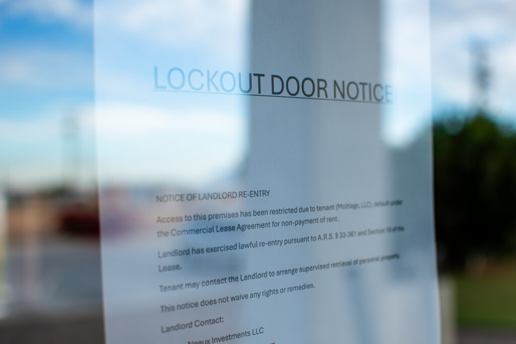 Neaux more coffee? Lockout notice posted at local café - InMaricopa.com